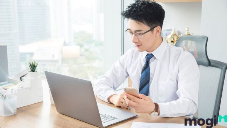 Giải mã hiện tượng nóng tai trái theo giờ ở nam và nữ