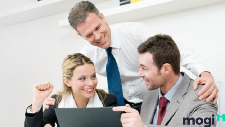 Giải mã hiện tượng nóng tai trái theo giờ ở nam và nữ